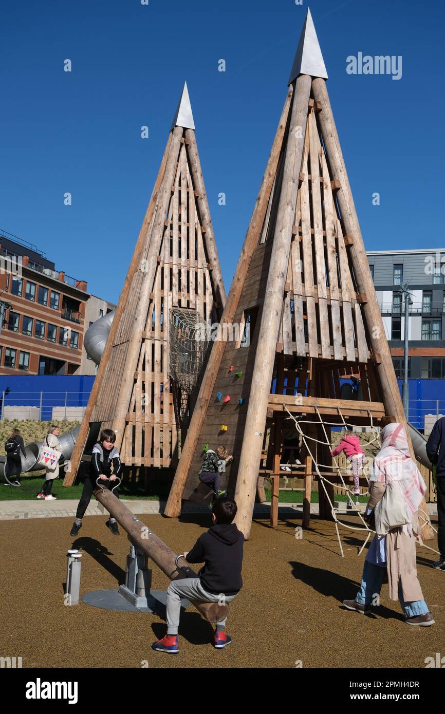 Pounds Park opens in the centre of Sheffield after months of ...