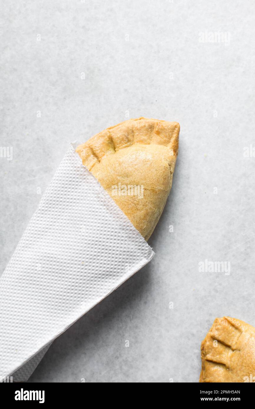 Handheld beef pies hi-res stock photography and images - Alamy