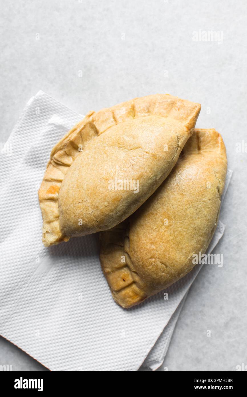Handheld beef pies hi-res stock photography and images - Alamy