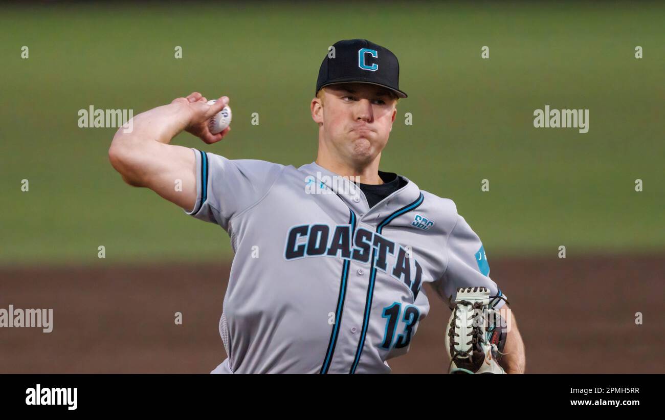 Coastal Carolina's John Kelly (13) pitches during an NCAA baseball game ...