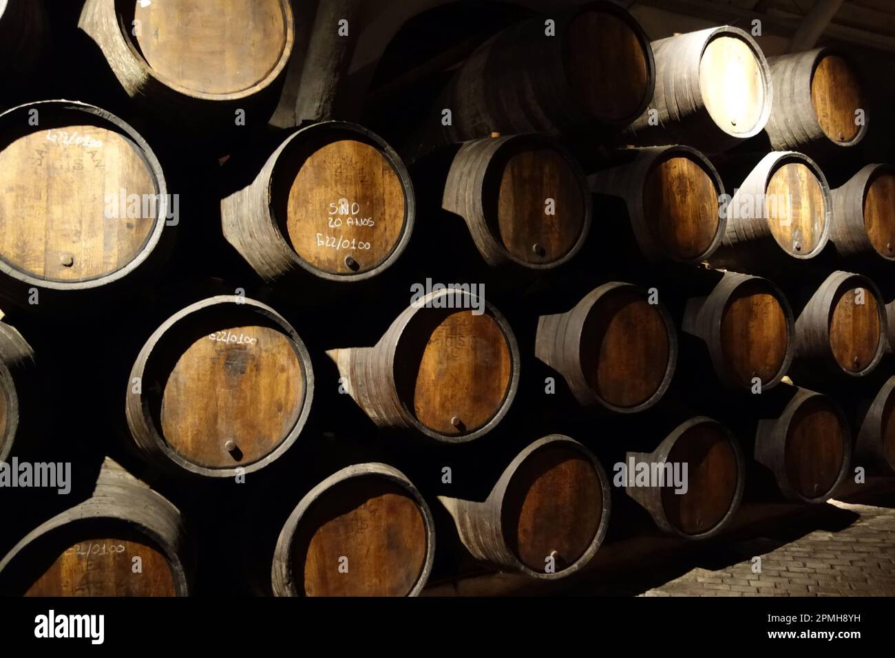 PORTO, PORTUGAL - OCTOBER 31, 2022 Sandeman Port cellars Stock Photo ...