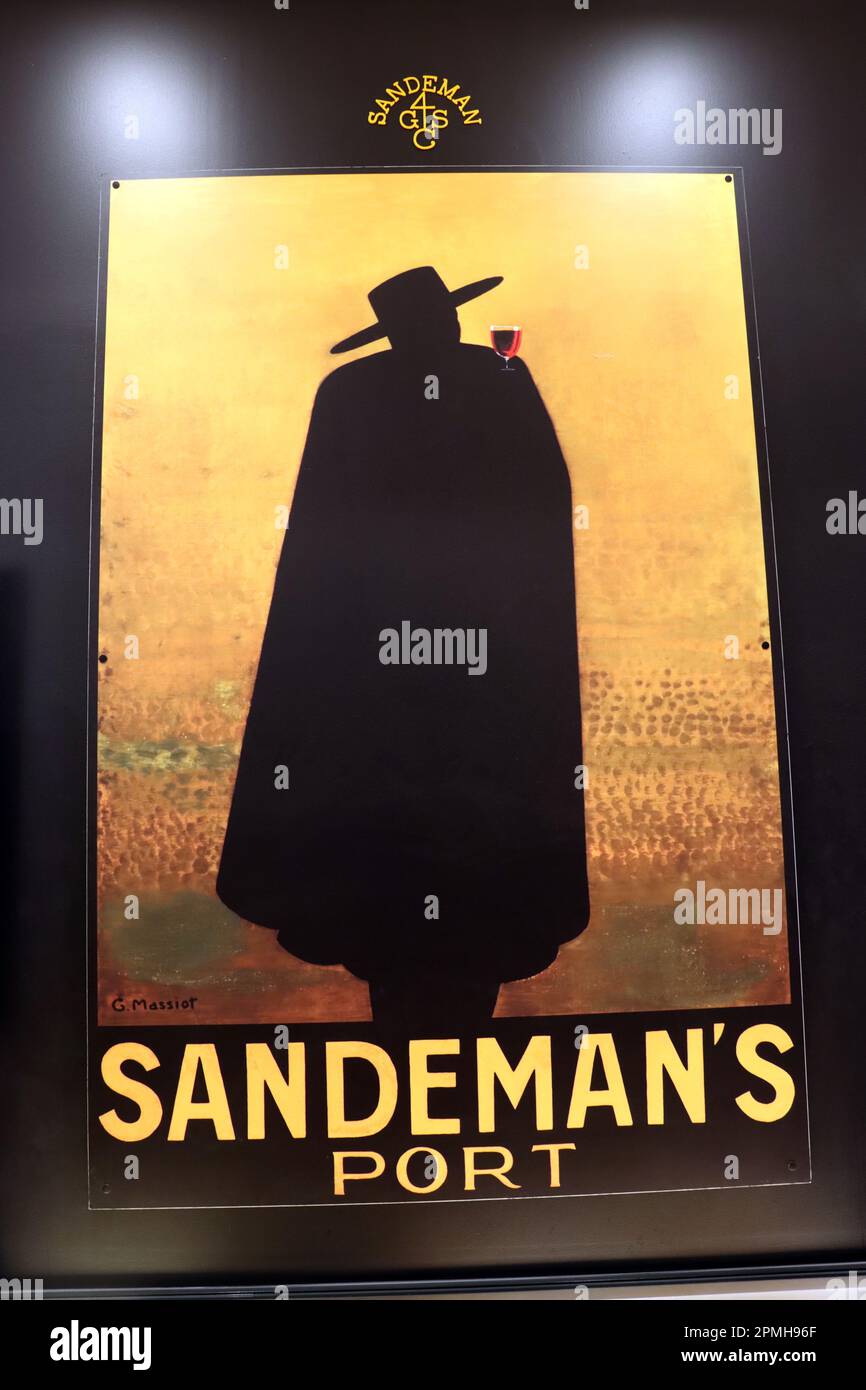 PORTO, PORTUGAL - OCTOBER 31, 2022 Sandeman Port cellars Stock Photo ...