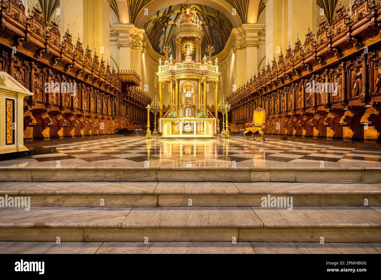 Main Altar and Choir, Basilica Metropolitan Cathedral of Lima, Lima ...