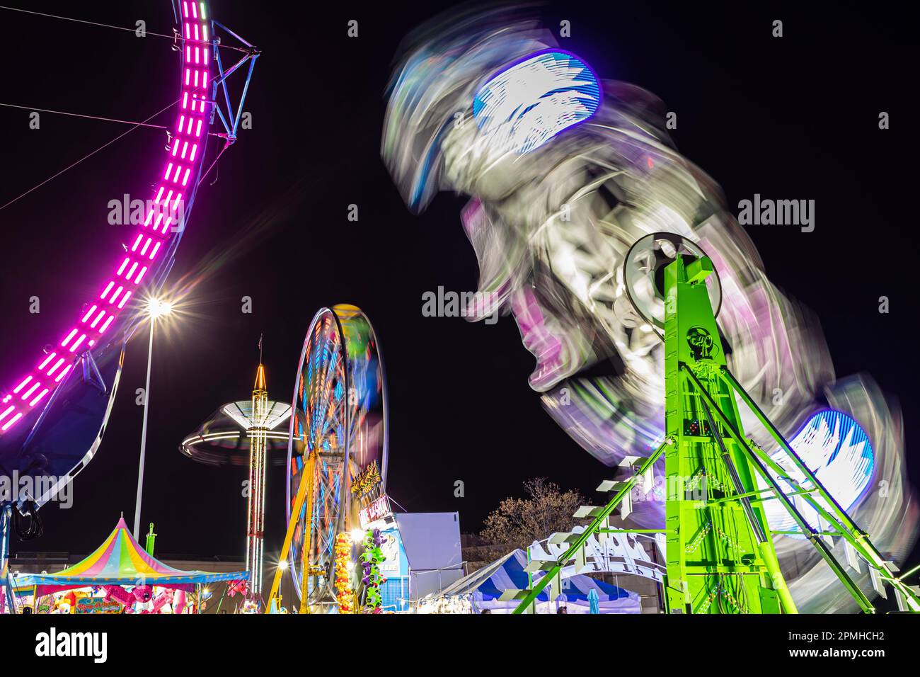 Carnival structures hi-res stock photography and images - Alamy