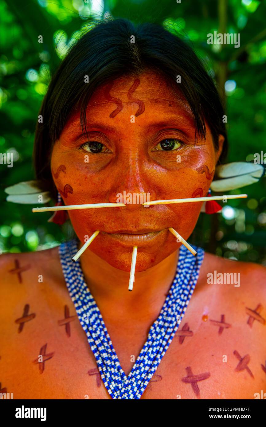 Yanomami woman hi-res stock photography and images - Alamy