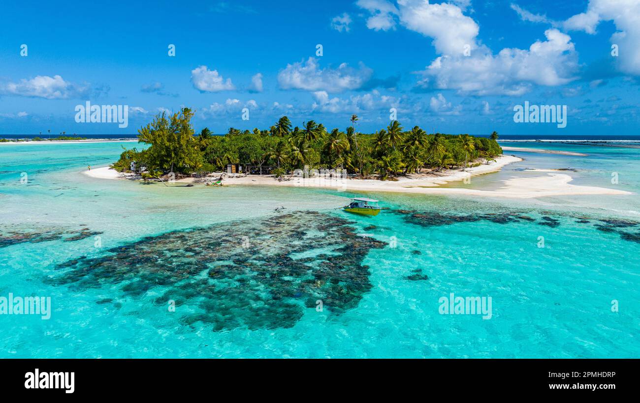 Aerial of the Blue Lagoon, Rangiroa atoll, Tuamotus, French Polynesia ...