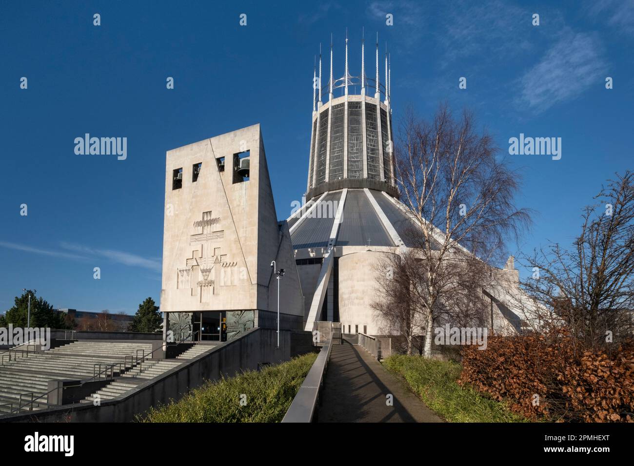 Liverpool Metropolitan Cathedral (Metropolitan Cathedral of Christ the ... Liverpool Metropolitan Cathedral (Metropolitan Cathedral of Christ the ...