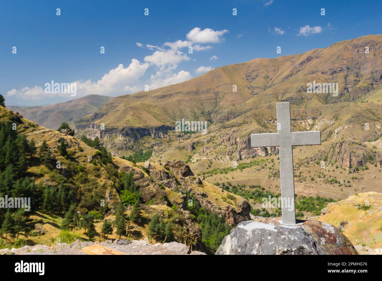 Cross made of stone at church built on in the rock in Vanis Kvabebi ...