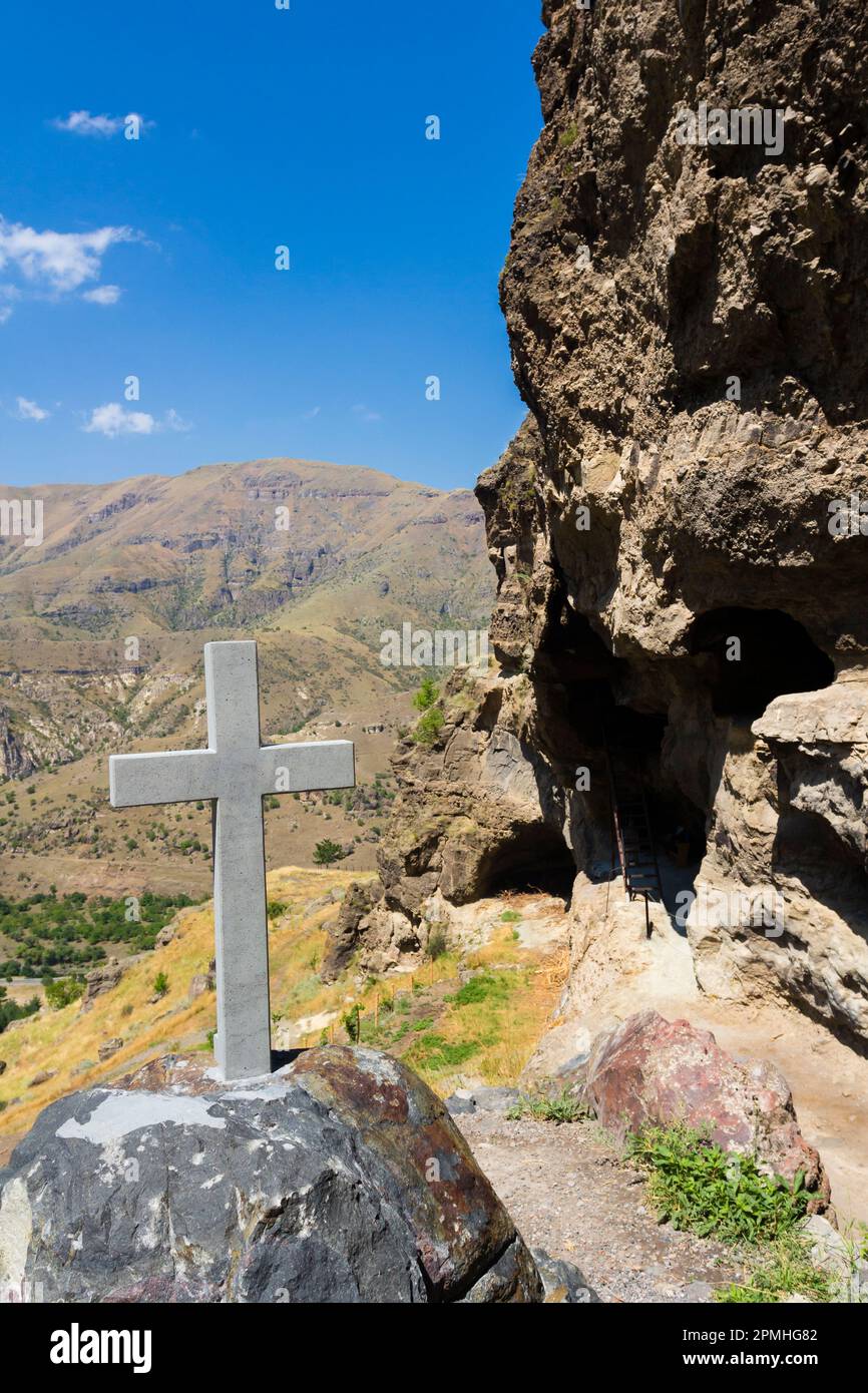 Cross made of stone at church built on in the rock in Vanis Kvabebi ...