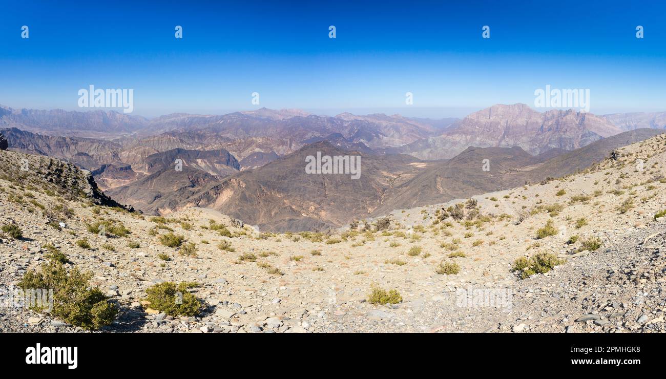 Al Hajar Mountains (Oman Mountains) close to Jebel Shams Canyon, Oman ...