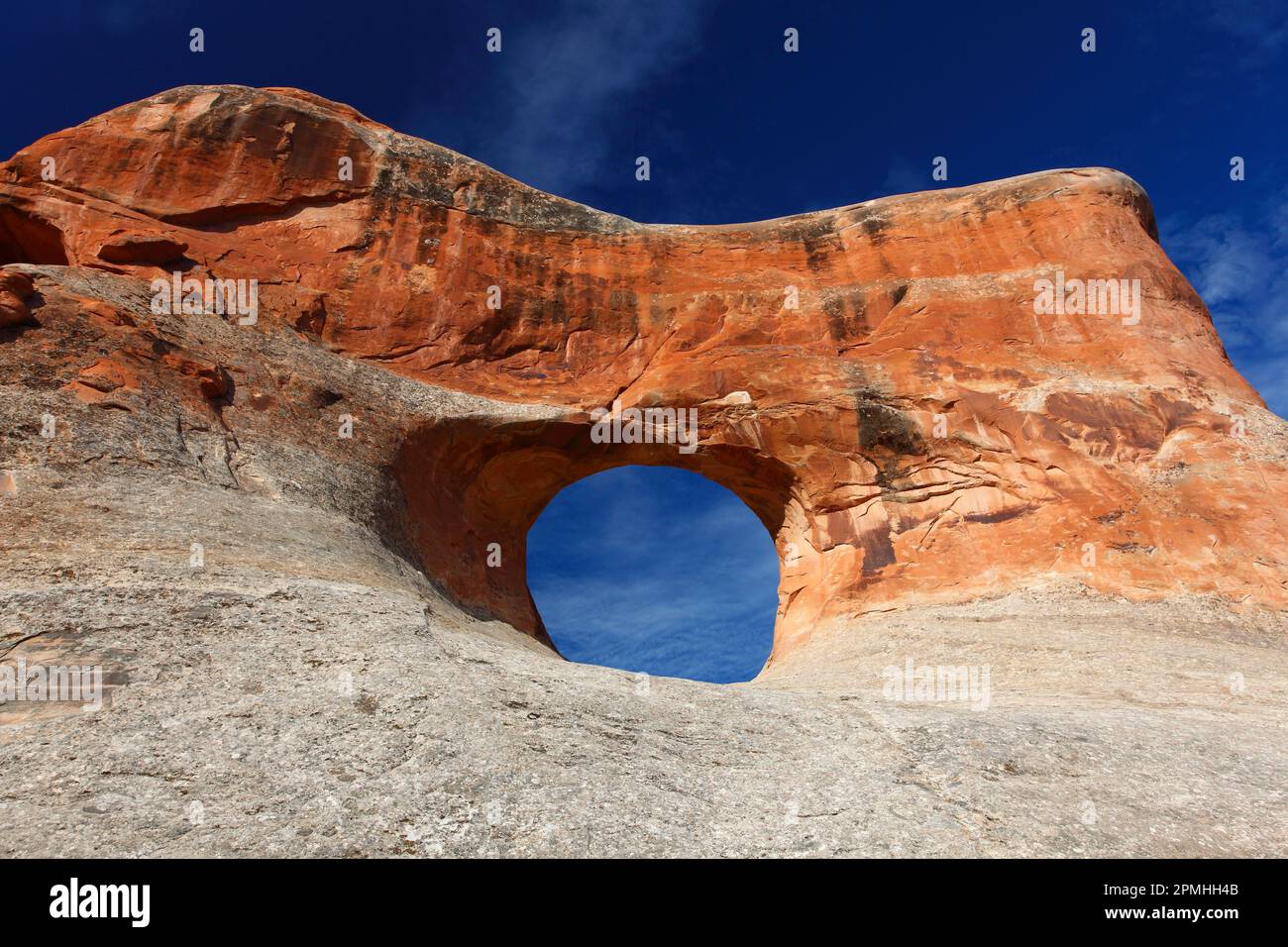 Utah arches national park tunnel arch hi-res stock photography and ...