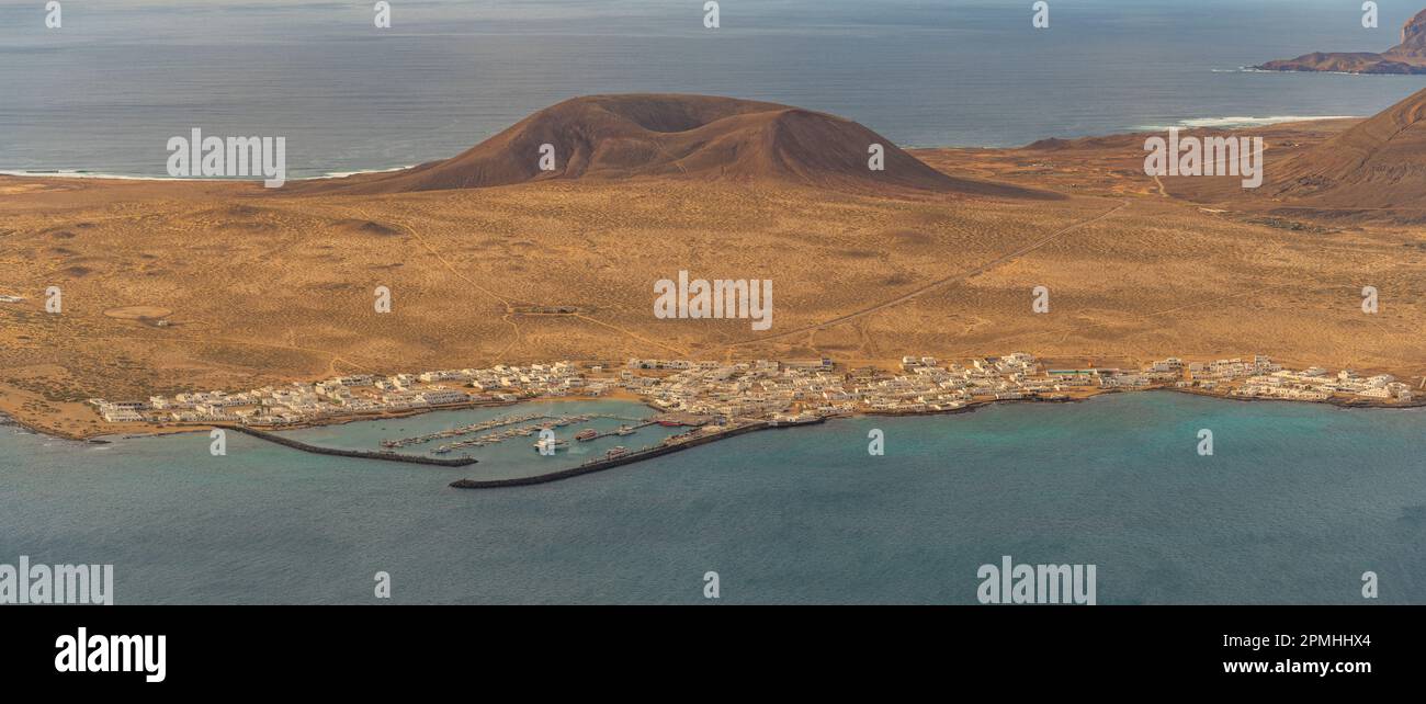 Panoramic view of La Graciosa Island with Caleta del Sebo town from ...