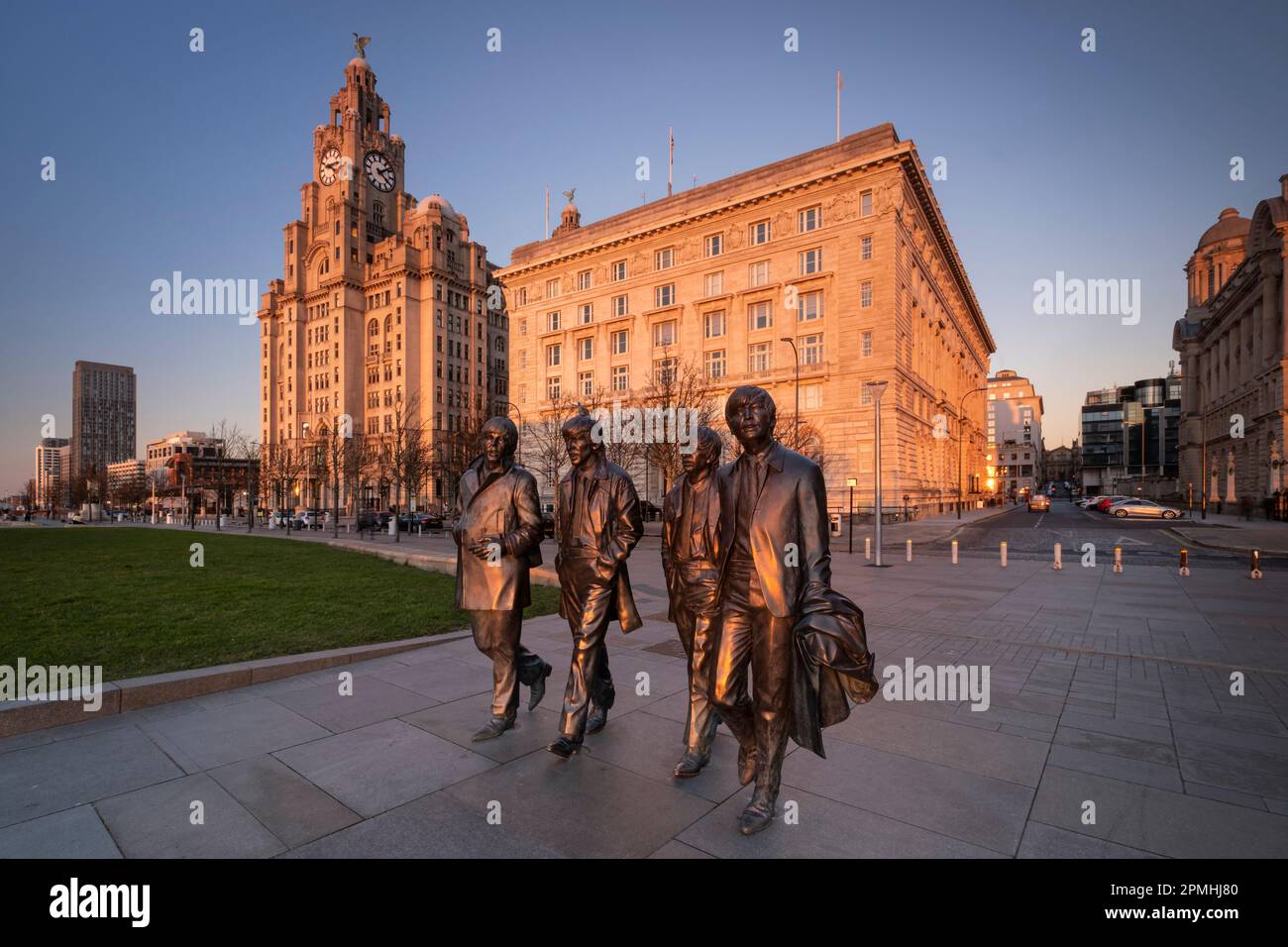 The Beatles Statue and Royal Liver Building at sunset, Pier Head ...