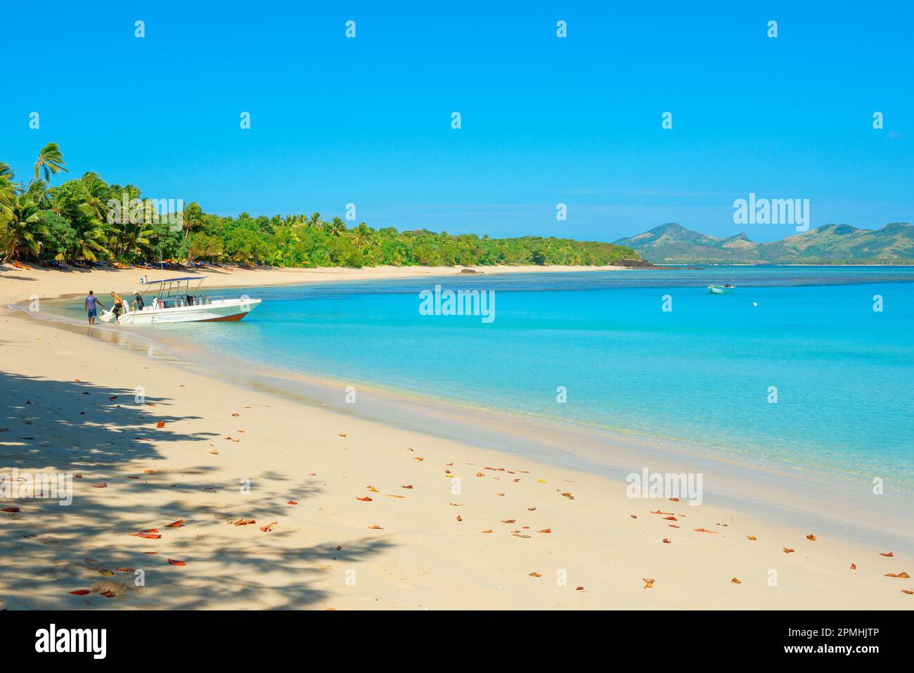 Tropical sandy beach, Nacula island, Yasawa islands, Fiji, South ...