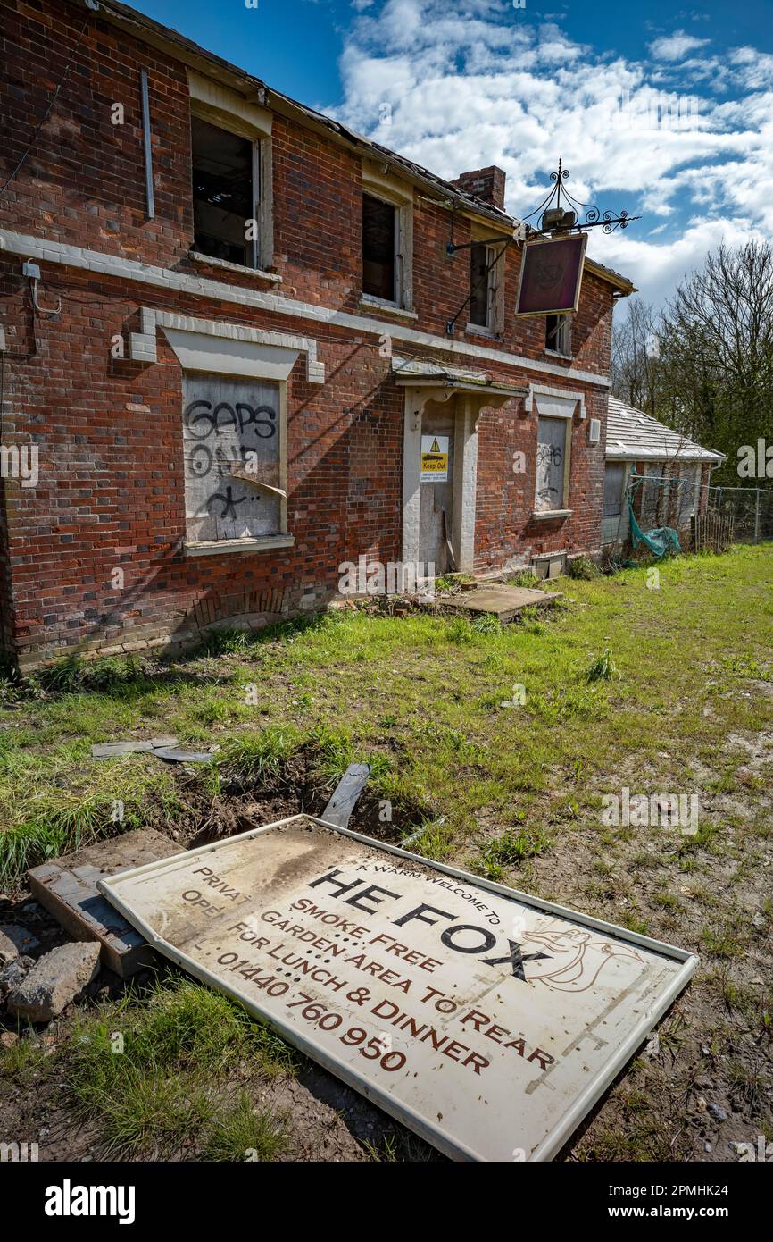 The Fox Pub closed and boarded up Haverhill Suffolk England April 2023 ...
