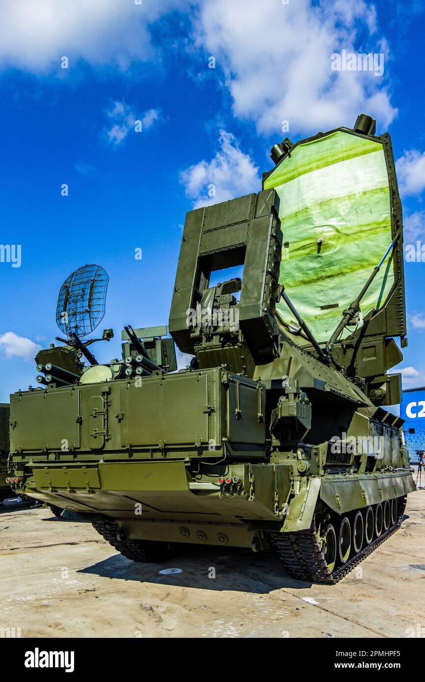 Radar station 9S19M2 Ginger from the composition of the S-300V air ...