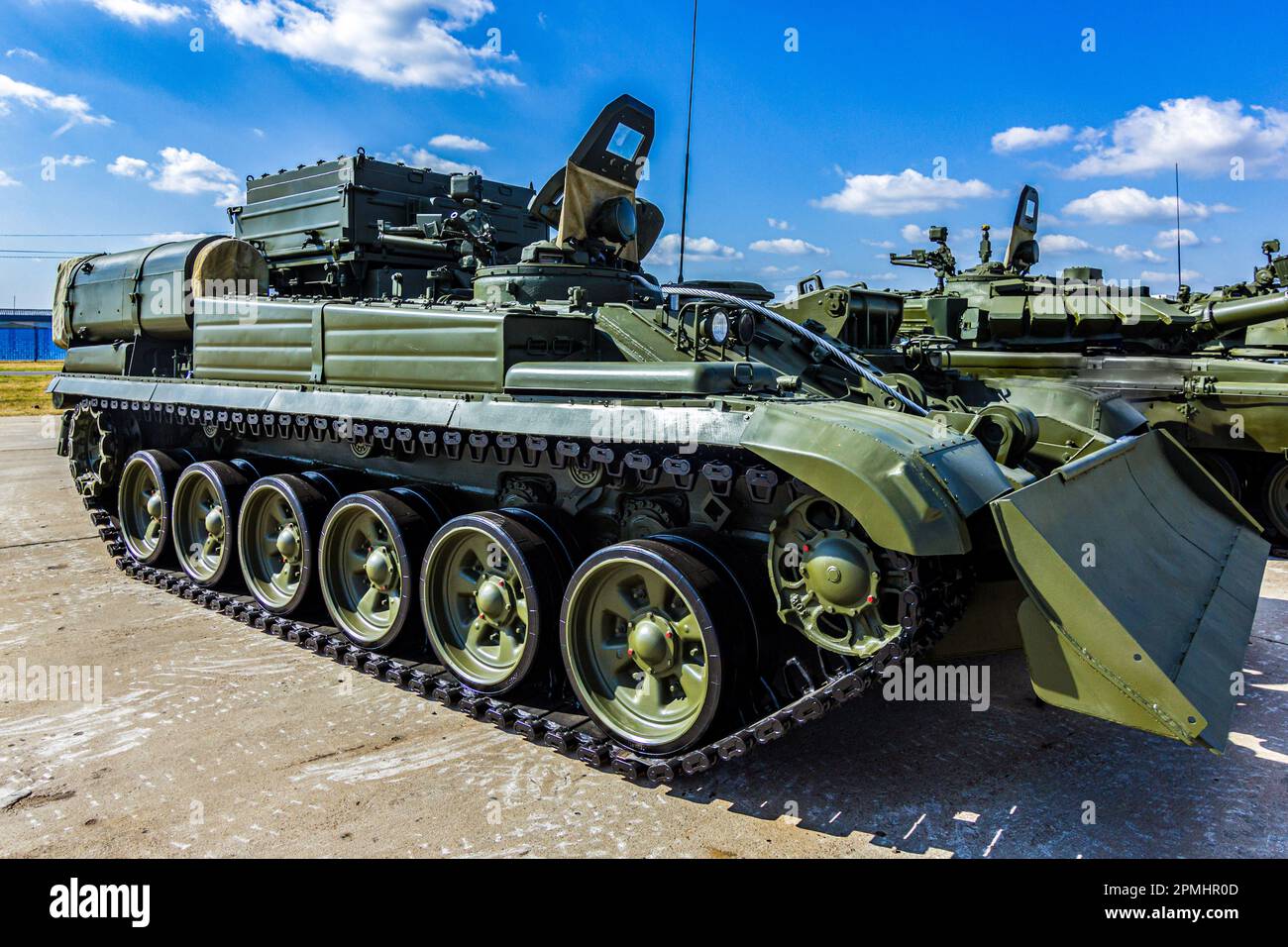Russian repair and recovery vehicle hi-res stock photography and images ...