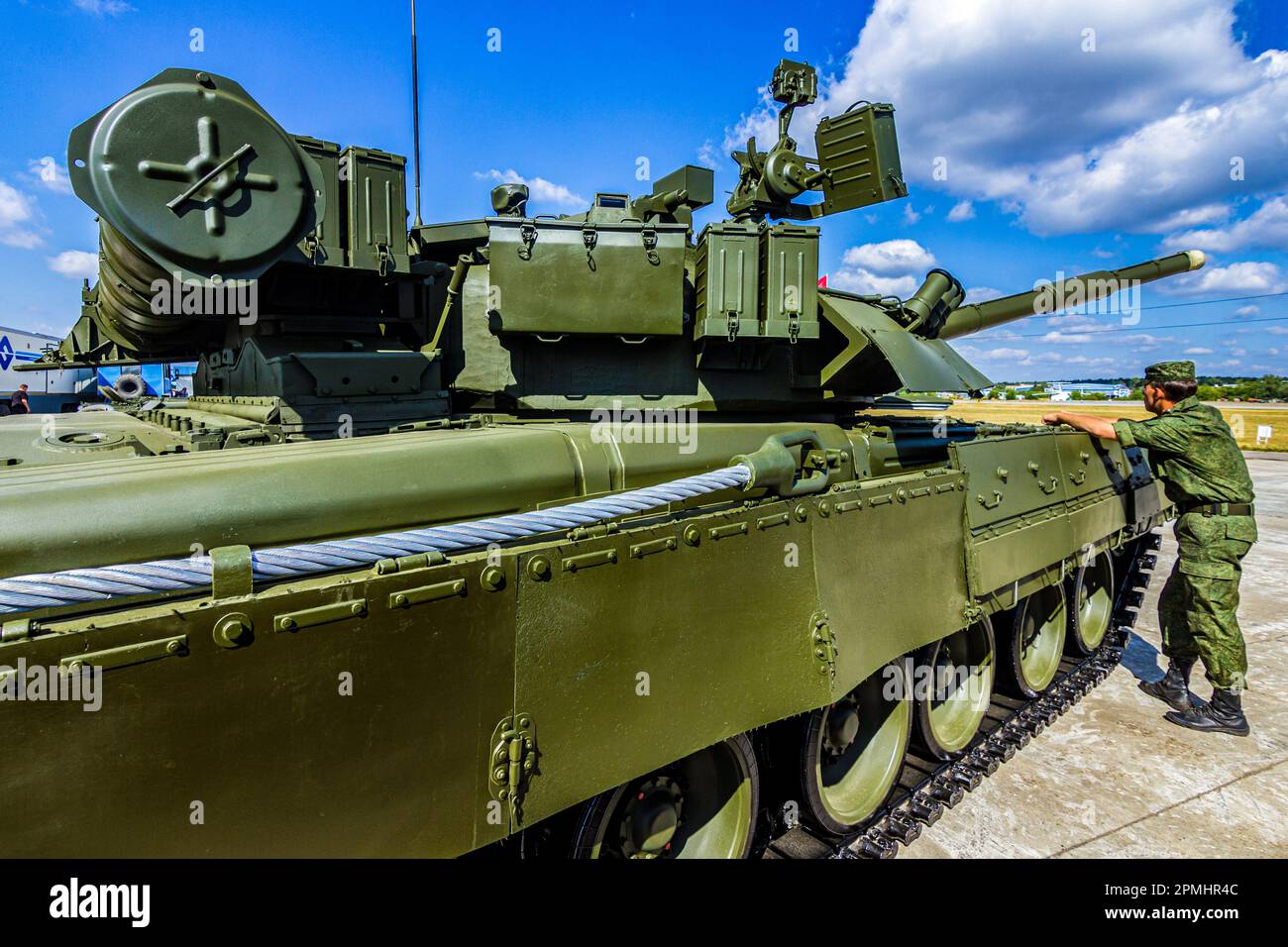The main battle tank T-80U of the Russian Army at the exhibition in ...