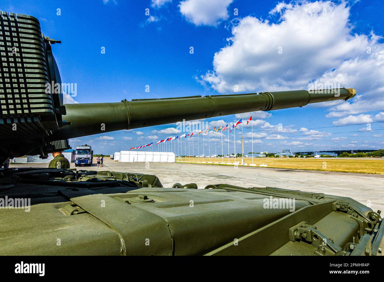 The main battle tank T-90A Vladimir of the Russian army at the ...