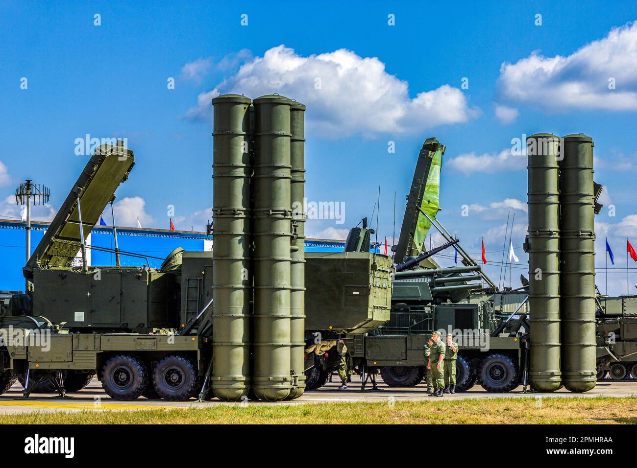 Launchers of the S-300 anti-aircraft missile system of the Russian army ...