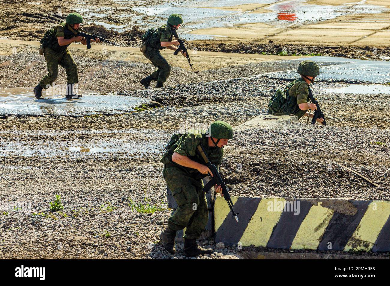 Motorized soldiers hi-res stock photography and images - Alamy