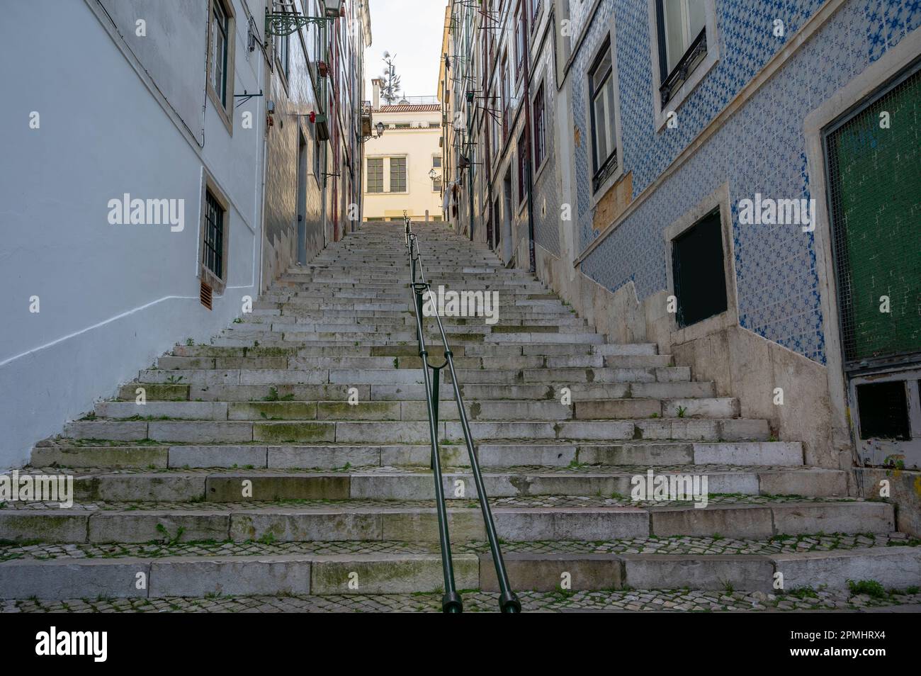 Portugal stairs steps old hi-res stock photography and images - Alamy
