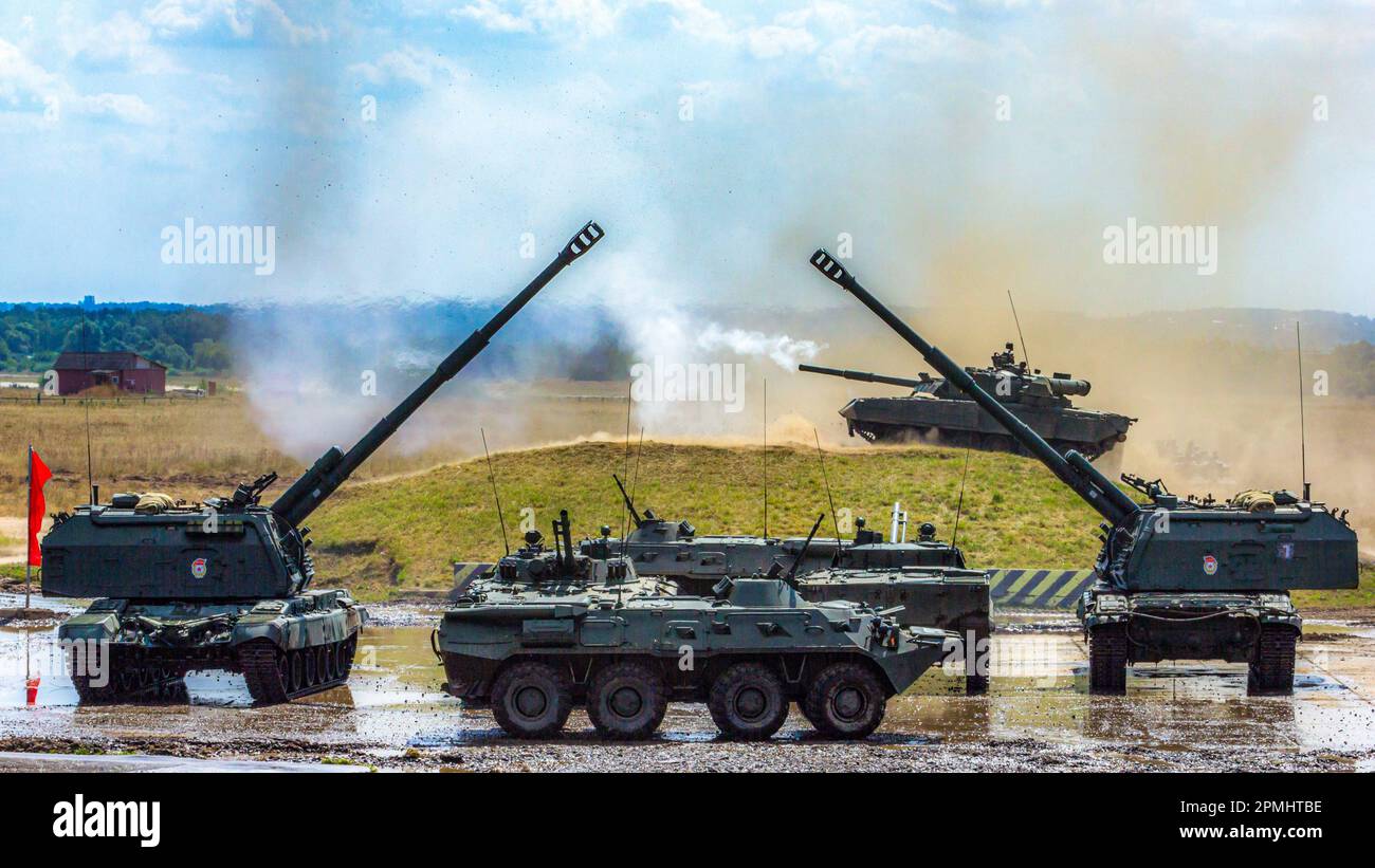 T-80U tank, BTR-80 armored personnel carrier, Msta-S self-propelled gun ...