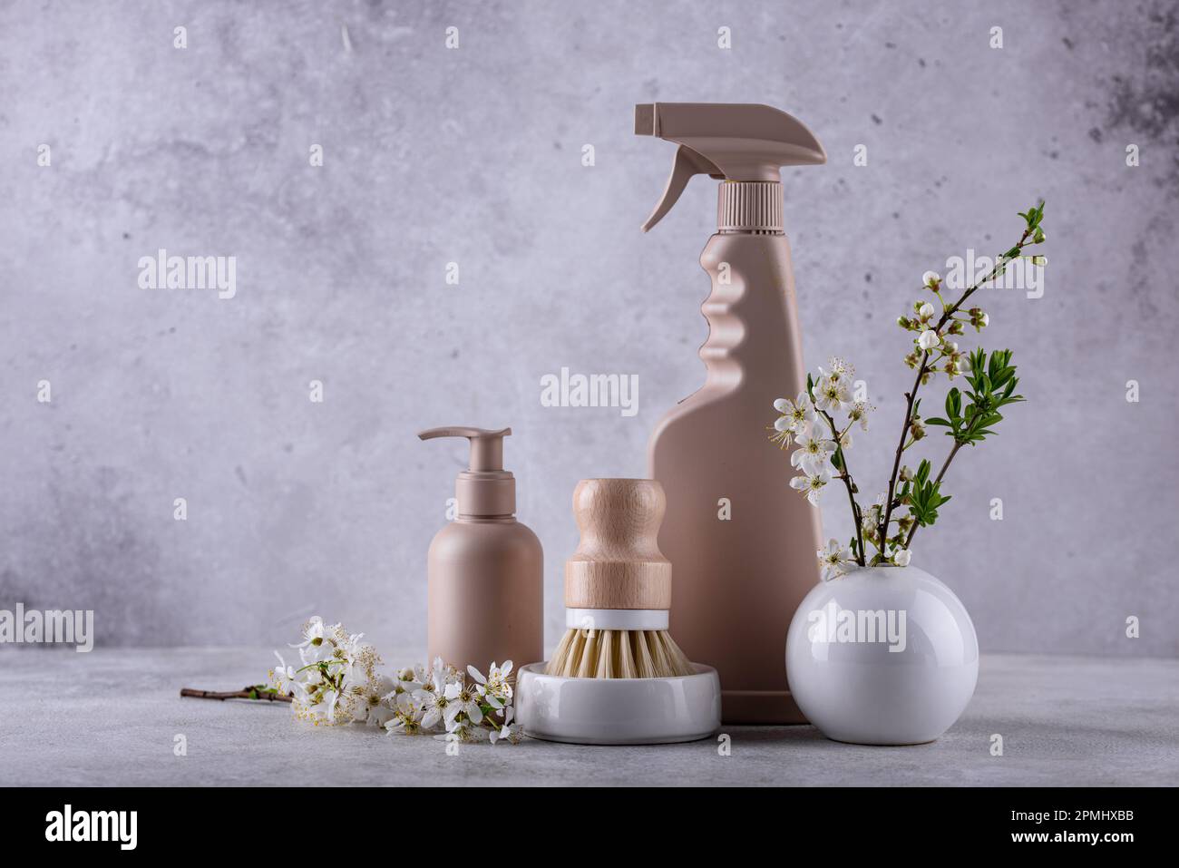 Cleaning eco spray detergent hi-res stock photography and images - Alamy