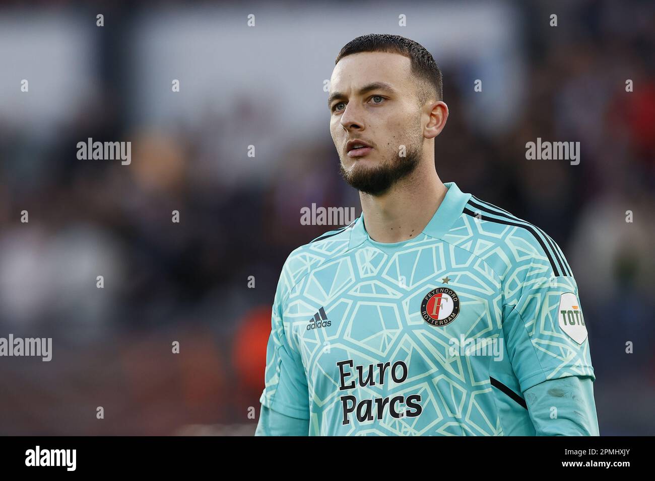 ROTTERDAM - Feyenoord goalkeeper Justin Bijlow during the UEFA Europa League quarterfinal match ...