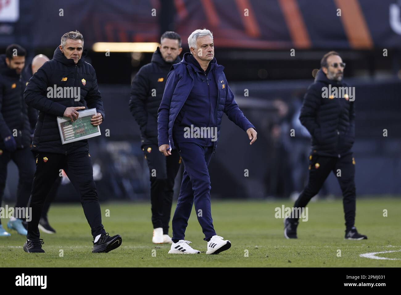 ROTTERDAM - AS Roma coach Jose Mourinho during the UEFA Europa League ...