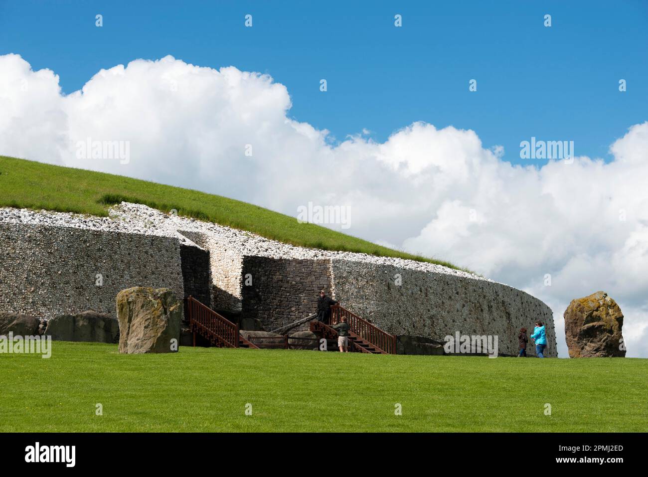 Neolithic barrow, Newgrange, County Meath, Ireland, passage grave Stock ...