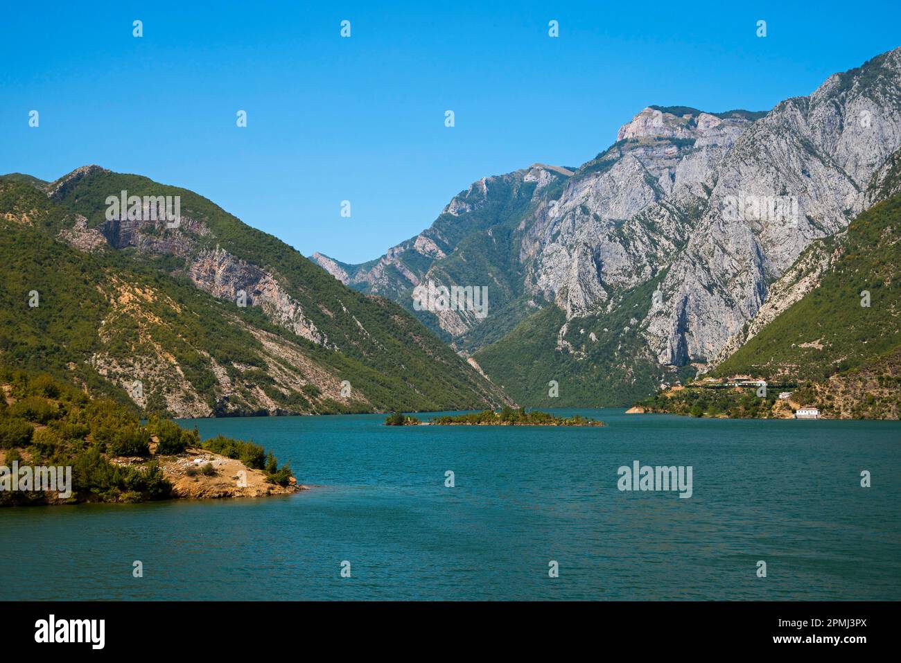 Mountains of koman hi-res stock photography and images - Alamy