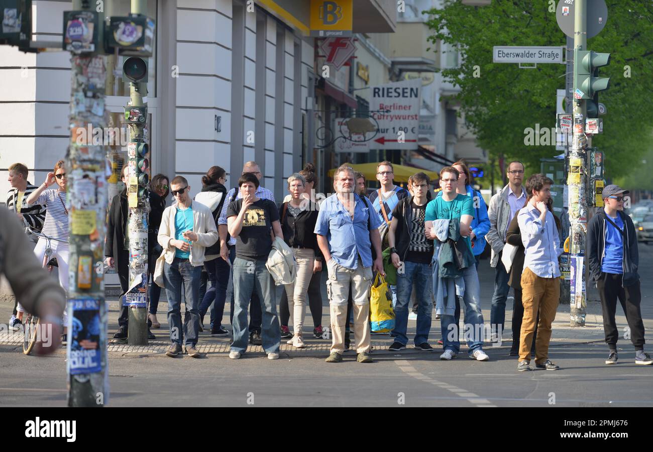 Street scene, Schoenhauser Allee, Prenzlauer Berg, Berlin, Germany ...