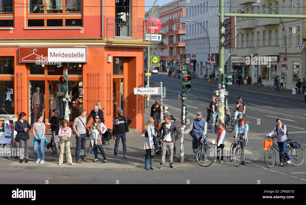 Street scene, Schoenhauser Allee, Prenzlauer Berg, Berlin, Germany ...