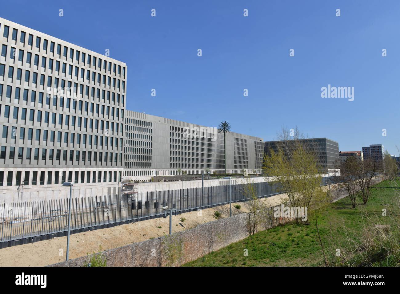 New headquarters bnd federal intelligence hi-res stock photography and ...