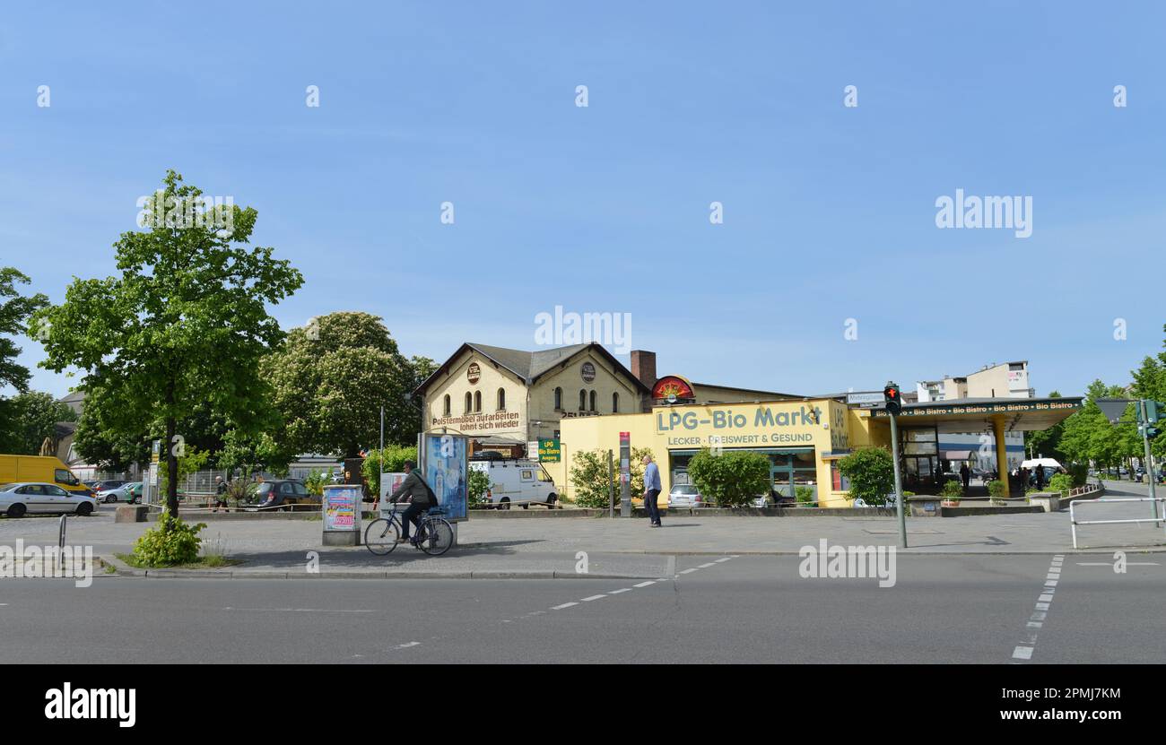 Dragoner-Areal, Mehringdamm, Kreuzberg, Berlin, Germany Stock Photo - Alamy