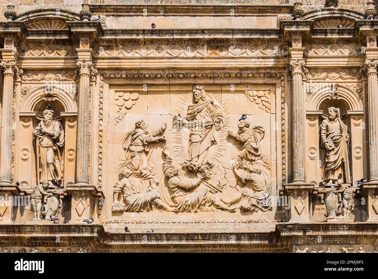 Detail facade. Holy Chapel of the Savior - Sacra Capilla del Salvador ...