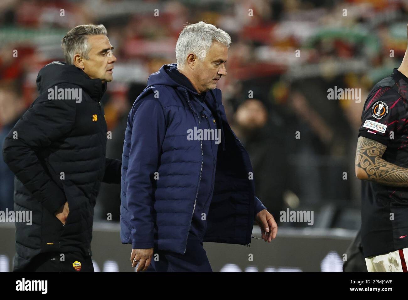 ROTTERDAM - AS Roma coach Jose Mourinho during the UEFA Europa League ...
