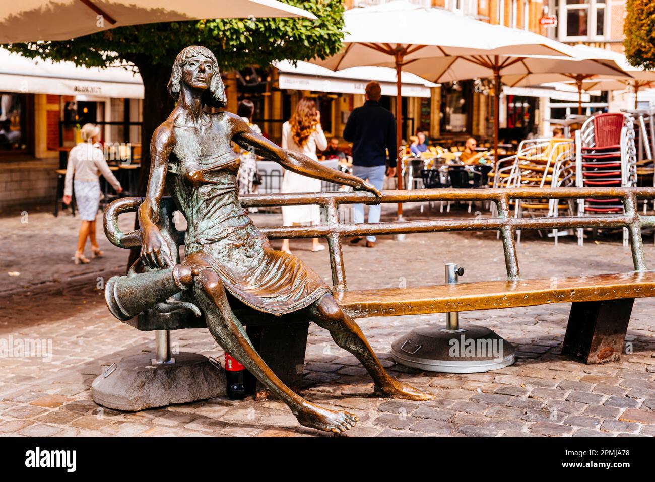 Sculpture De Kotmadam by Fred Bellefroid. A kotmadam is a lady who runs ...