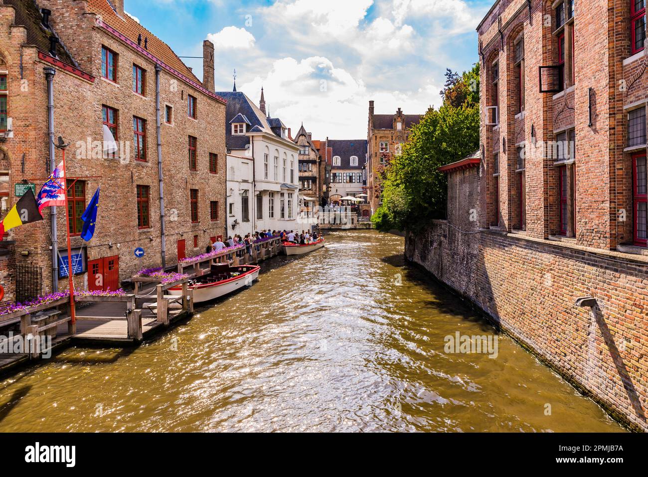 Groenerei canal seen from the Blind Donkey Bridge. Bruges, West ...