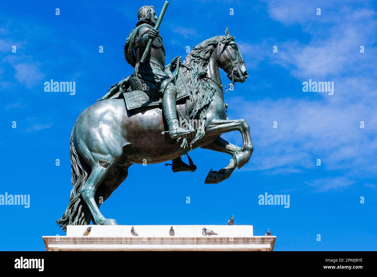 Equestrian statue of Philip IV. The Monument to Philip IV or Fountain ...