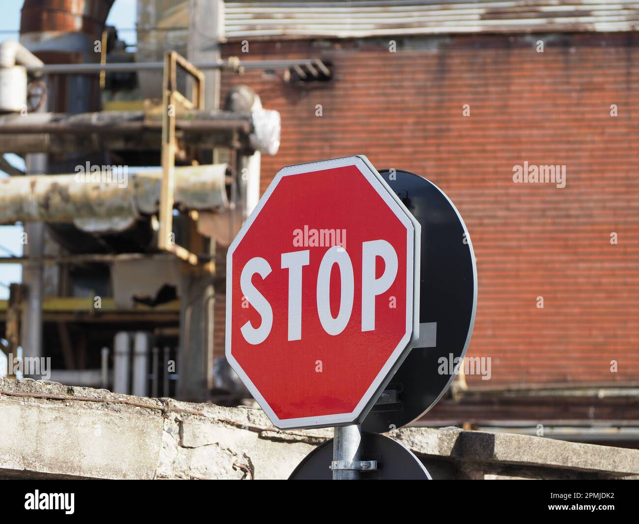 Factory safety signs hi-res stock photography and images - Alamy