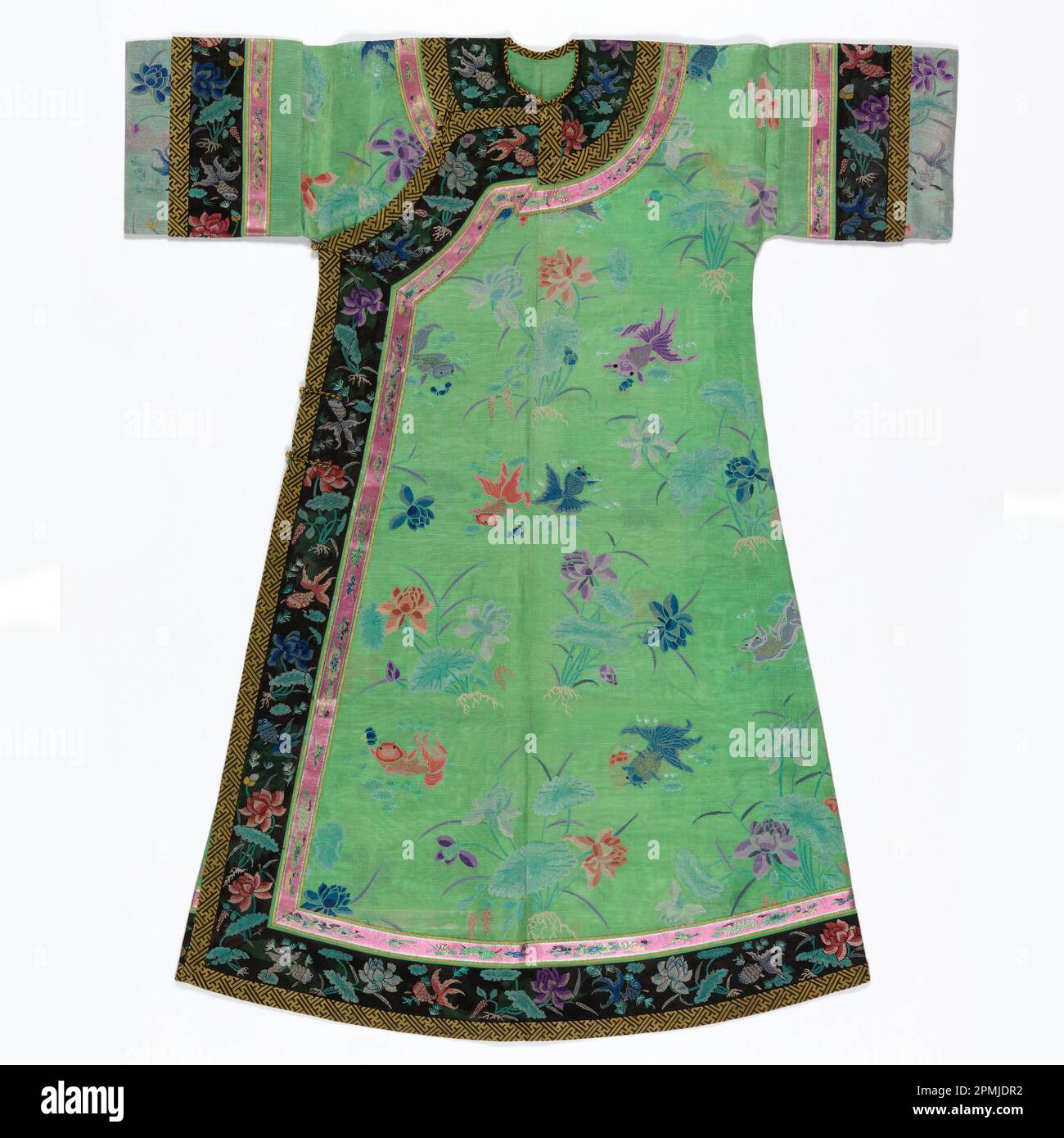 Robe china hi-res stock photography and images - Alamy