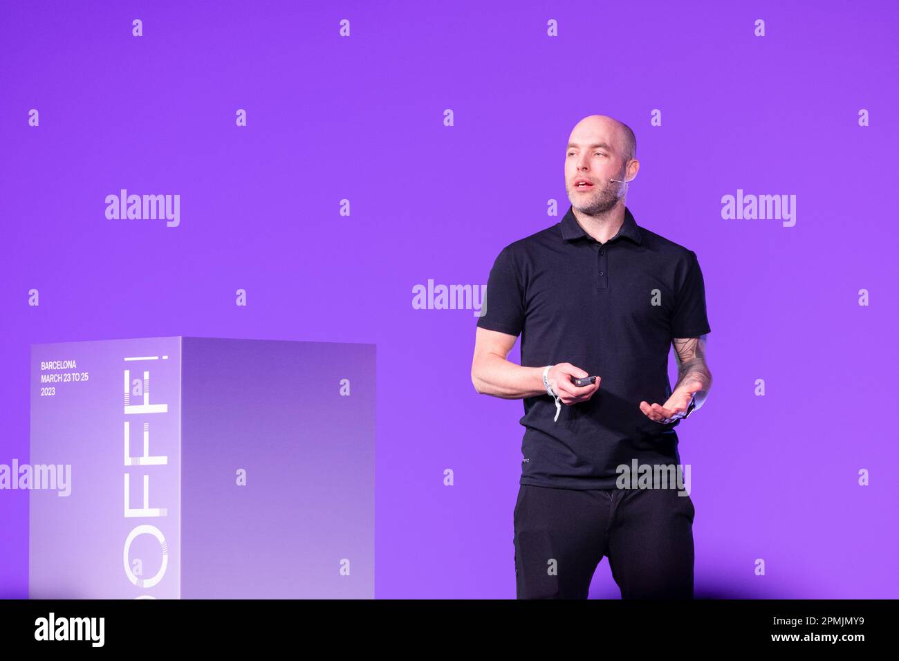 Ash thorp hi-res stock photography and images - Alamy