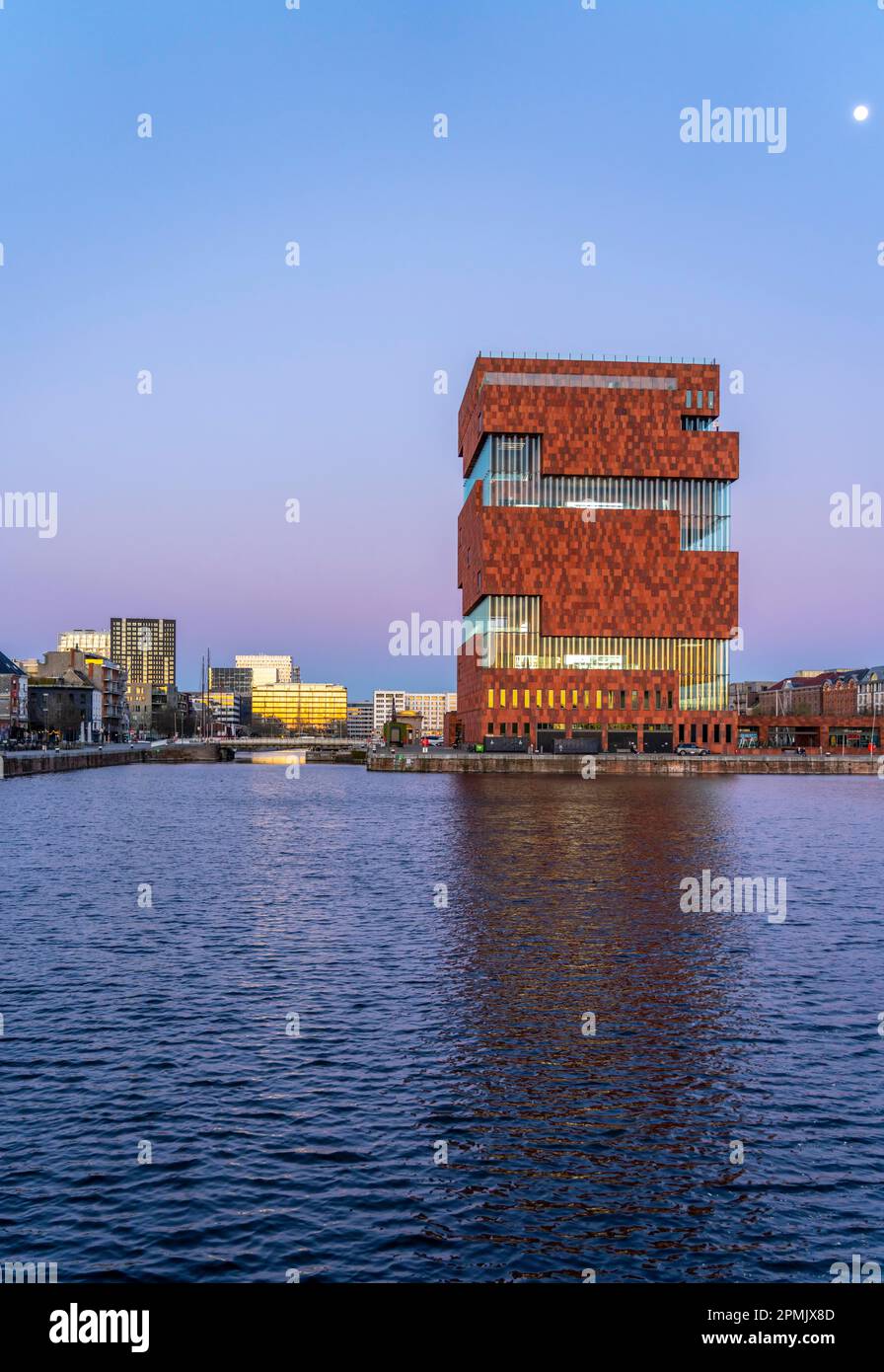 The MAS, Museum aan de Stroom, Museum am Strom, Bonapartdok, Harbour ...