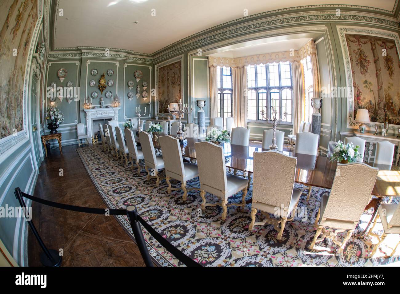 The dining room at leeds castle hi-res stock photography and images - Alamy