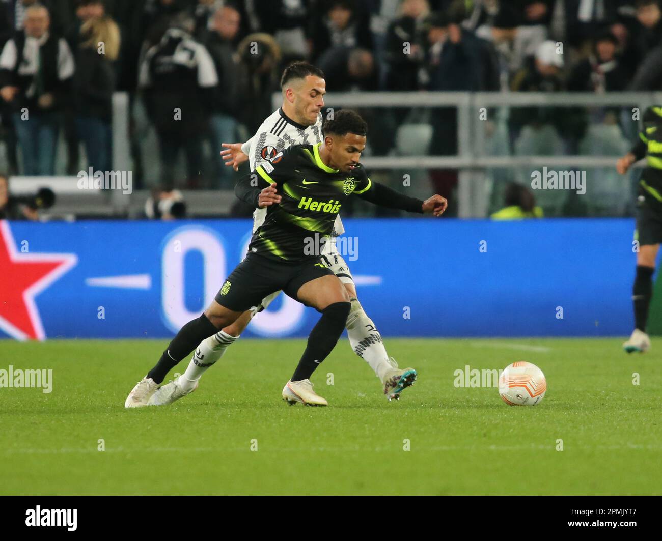 Paulinho of sporting cp hi-res stock photography and images - Alamy