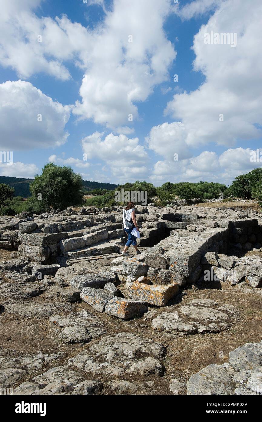 Villaggio nuragico e pozzo sacro di Santa Vittoria di Serri (Nu ...