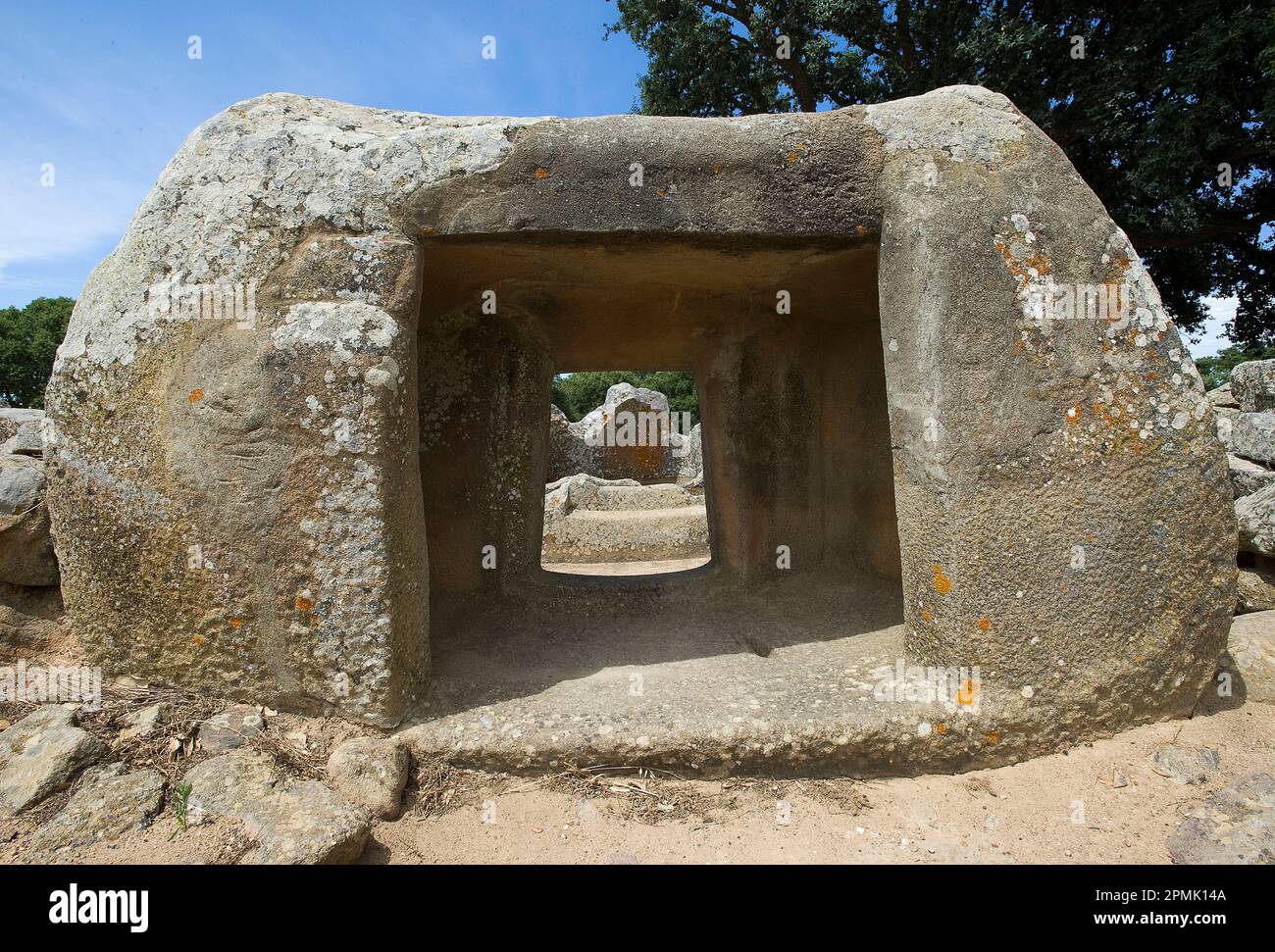 Megalithic burials hi-res stock photography and images - Alamy
