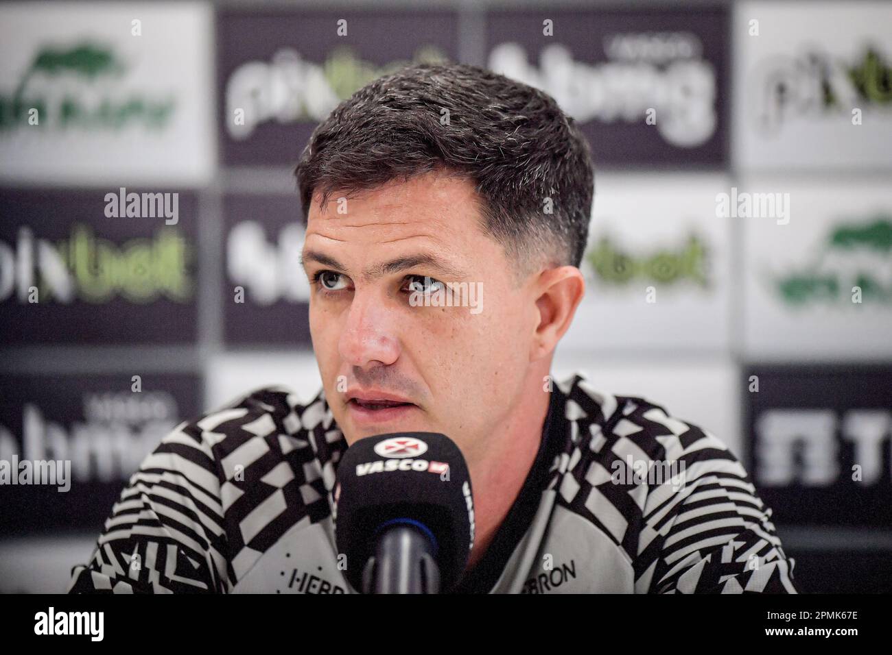 Rio De Janeiro, Brazil. 13th Apr, 2023. Coach Maurício Barbieri holds a ...